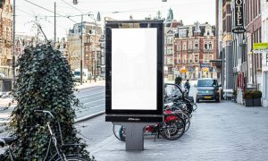 How to Leverage the Power of Roadside Digital Signage 2022